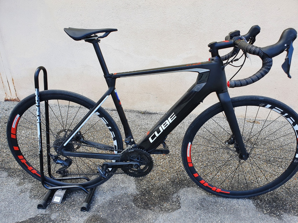 Vélo Route Electrique Occasion CUBE AGREE C 62 Taille L Shimano 105 11v ...